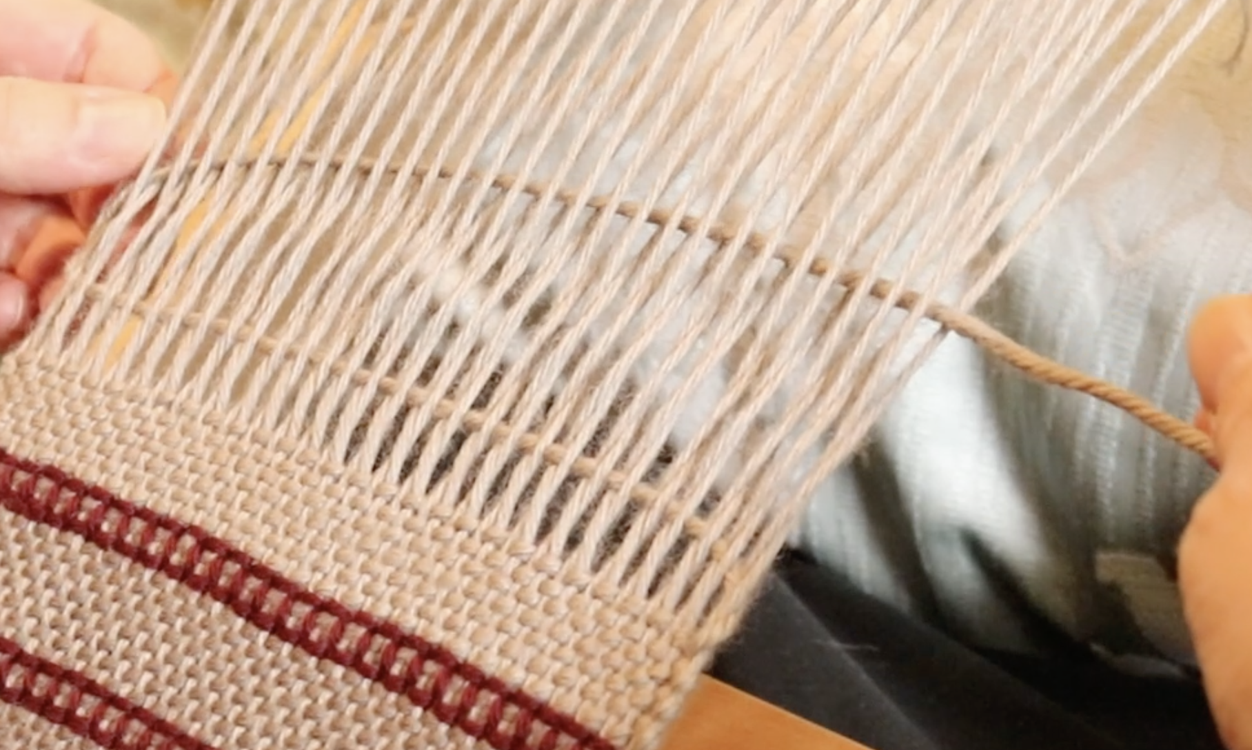How to weave Leno on a rigid heddle loom - Kelly Casanova Weaving Lessons