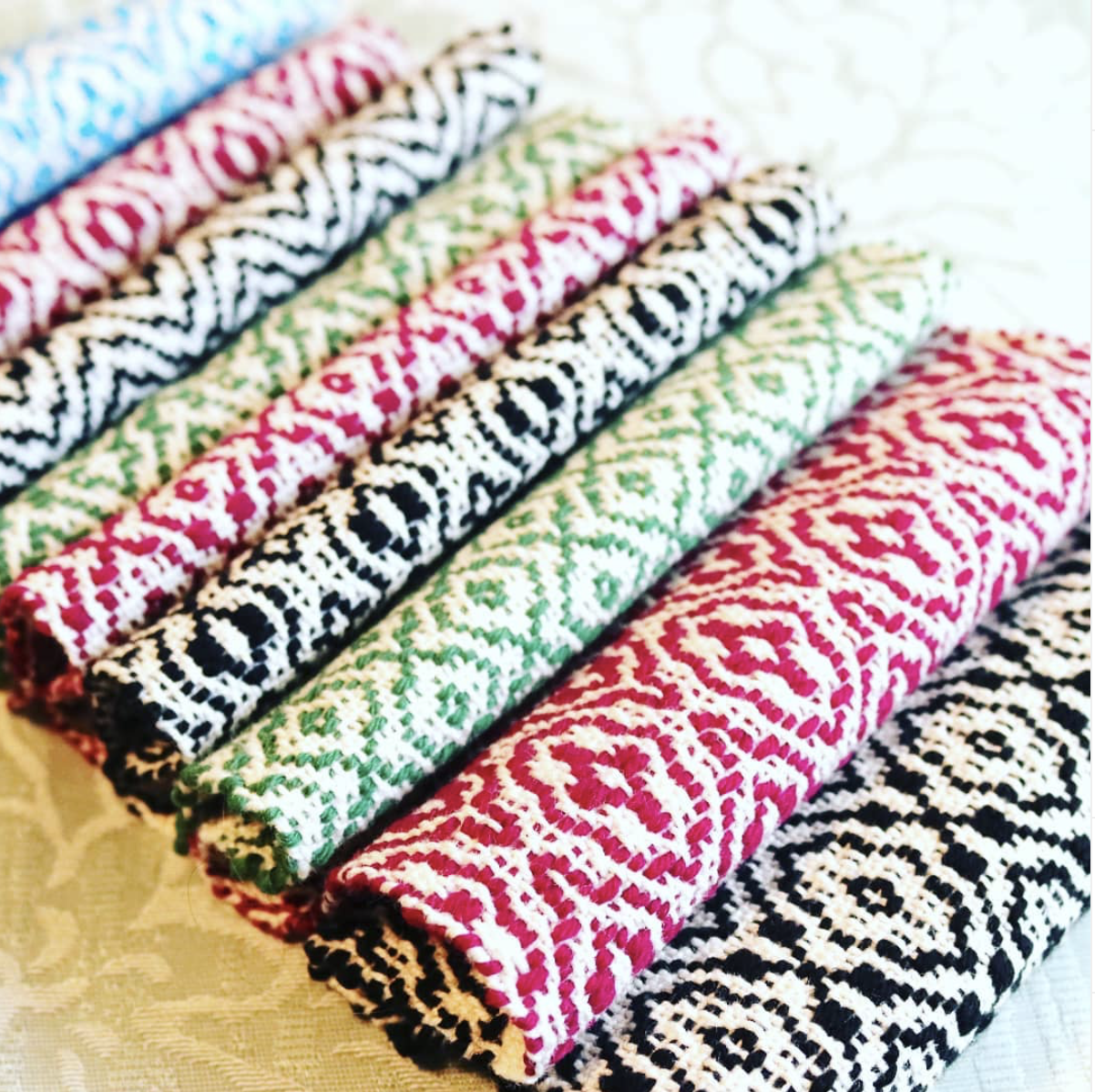 Tips for weaving overshot - Kelly Casanova Weaving Lessons
