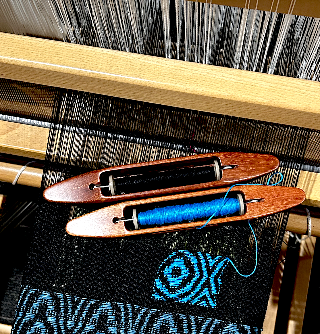 A Guide to Inlay Weaving for Beginners - Kelly Casanova Weaving Lessons